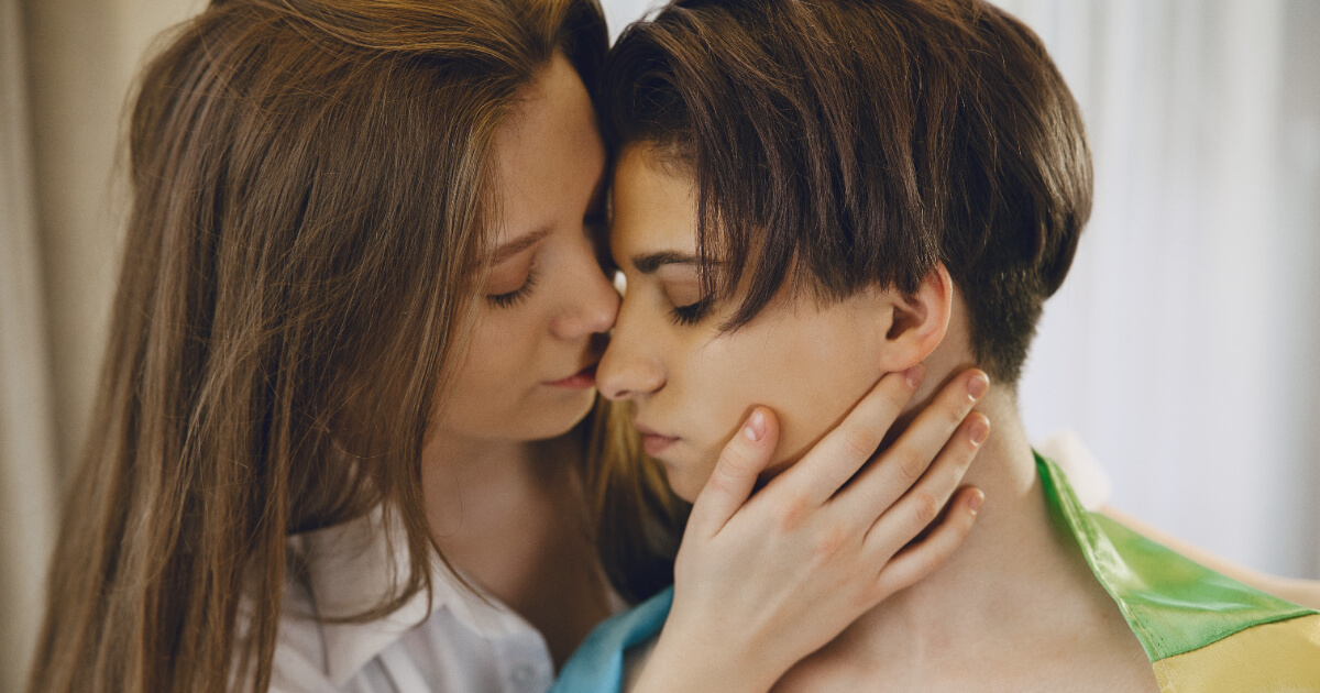 GL小說《照吃不誤》7：為了莫姐姐，一定要成功！ | LalaTai 拉拉台