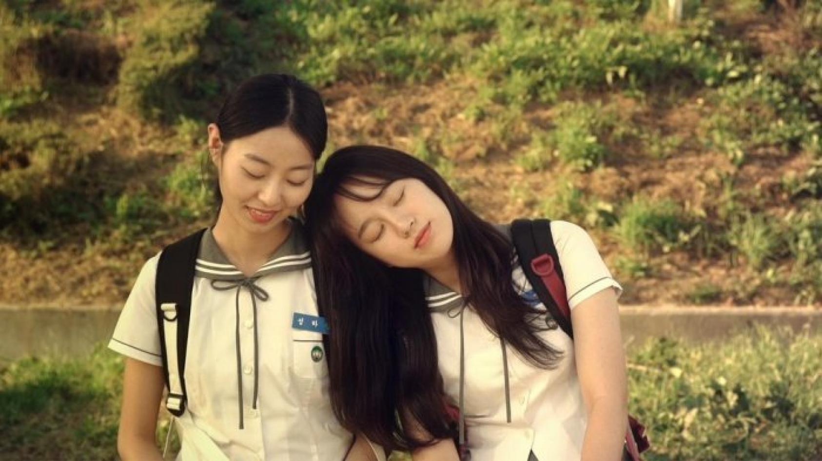 Workplace & school love! 3 heart-pounding Korean lesbian dramas | LalaTai