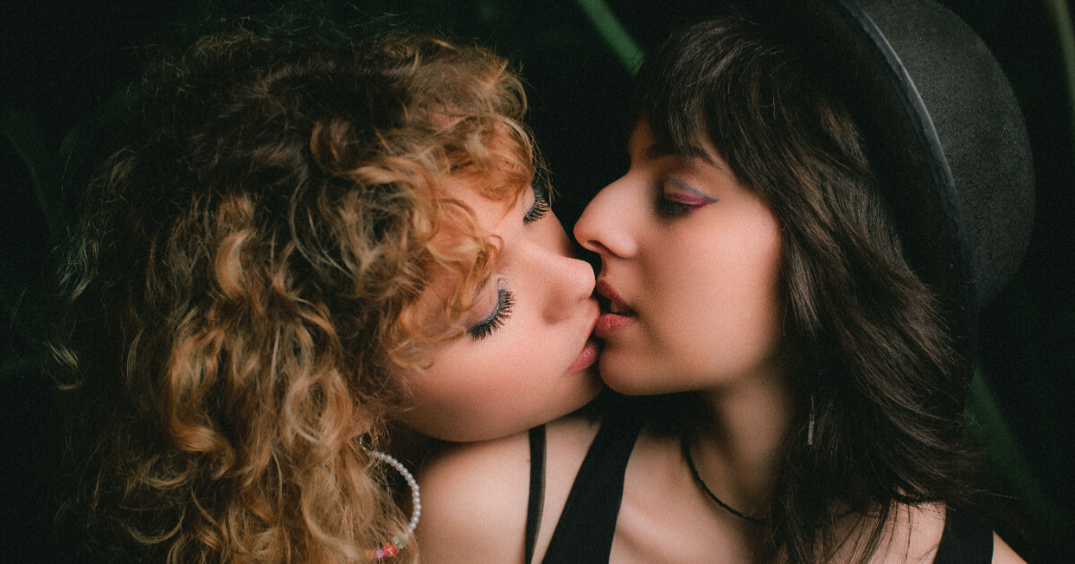 （18+）GL小說《入骨》10：「姐姐的身子，我可是嘗過了。」 | LalaTai 拉拉台