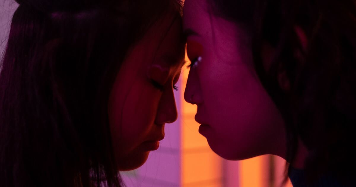 GL小說《甜不知恥》12：「為什麼在我最需要妳的時候離開？」 | LalaTai 拉拉台