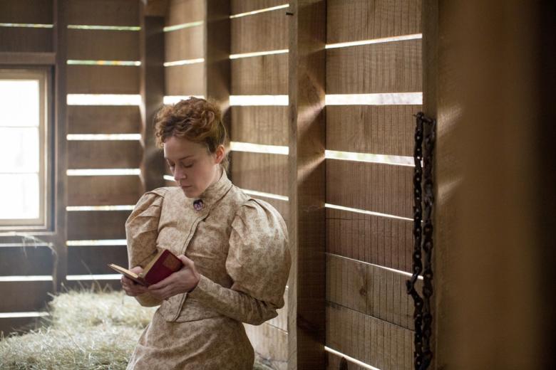 女同志電影《裸愛殺機》有浪漫激情床戲！克莉絲汀史都華戀上克蘿伊塞凡妮 | LalaTai 拉拉台