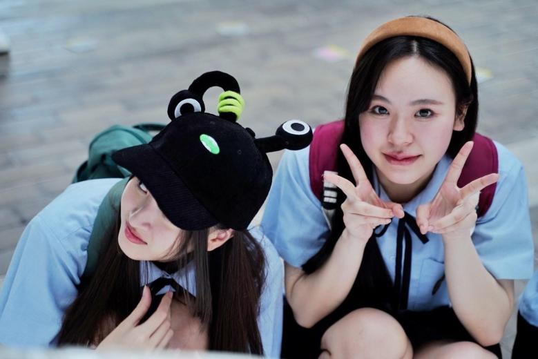 泰國GL劇《世界傾斜23.5度》好香！女女CP甜蜜互動可愛爆擊！ | LalaTai 拉拉台