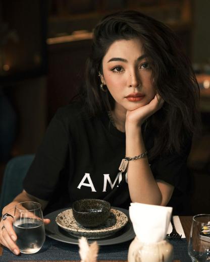 拉花痴｜萬國小姐冠軍Faye Peraya英氣十足！本色演出GL劇《Blank the Series》！ | LalaTai 拉拉台